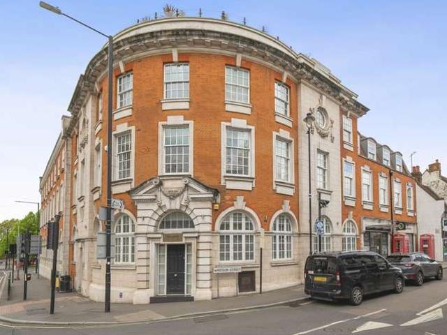 2 Bedroom Flat
