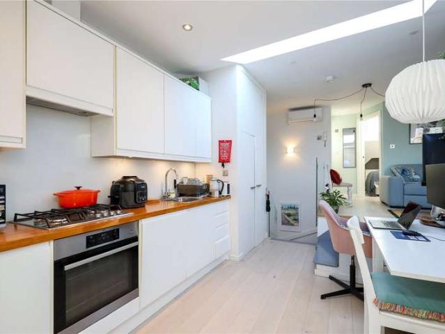 2 Bedroom Flat