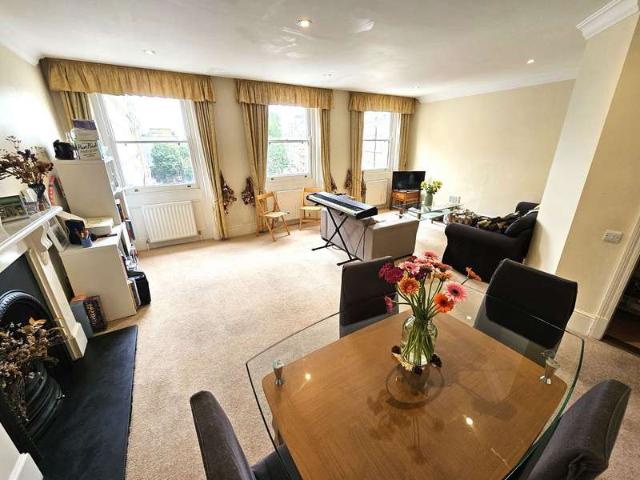 2 Bedroom Flat