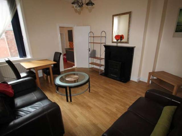 2 Bedroom Flat