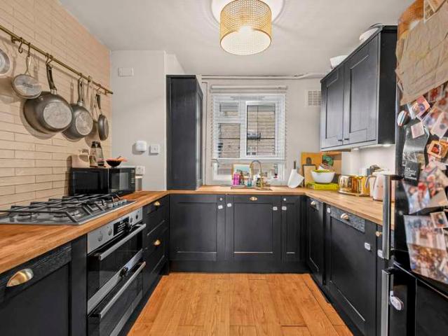 2 Bedroom Flat