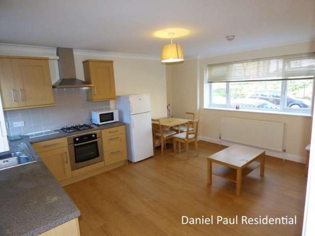 2 Bedroom Flat