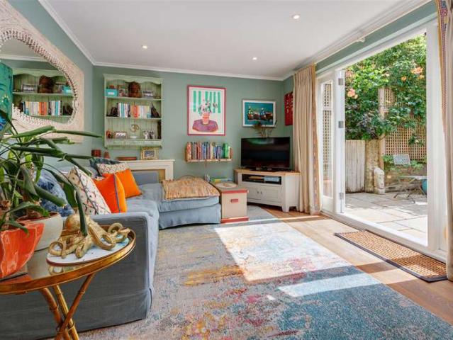 2 Bedroom Flat
