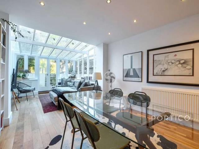 2 Bedroom Flat
