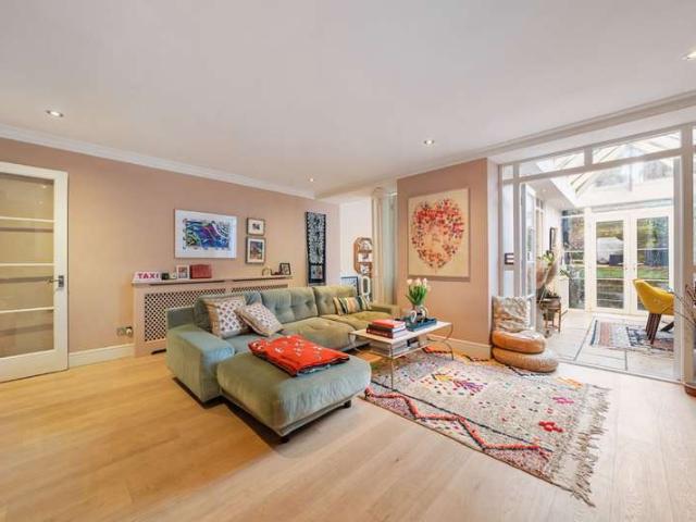 2 Bedroom Flat
