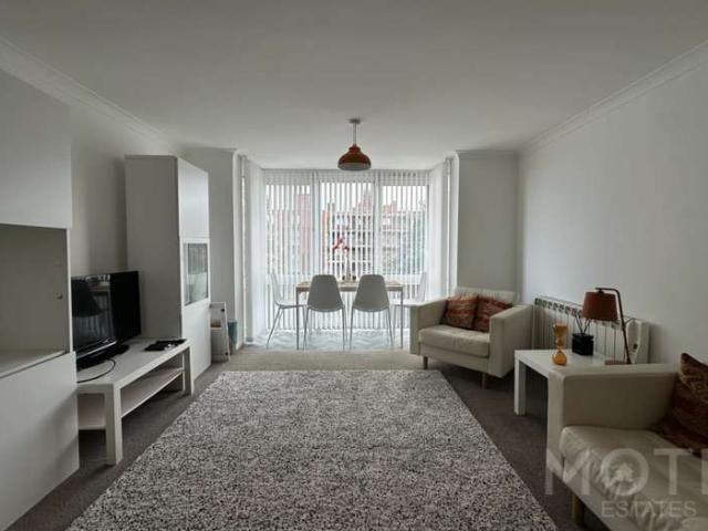 2 Bedroom Flat