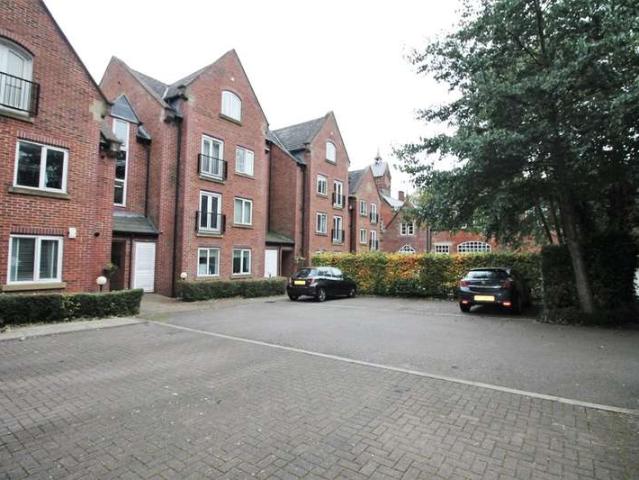 2 Bedroom Flat