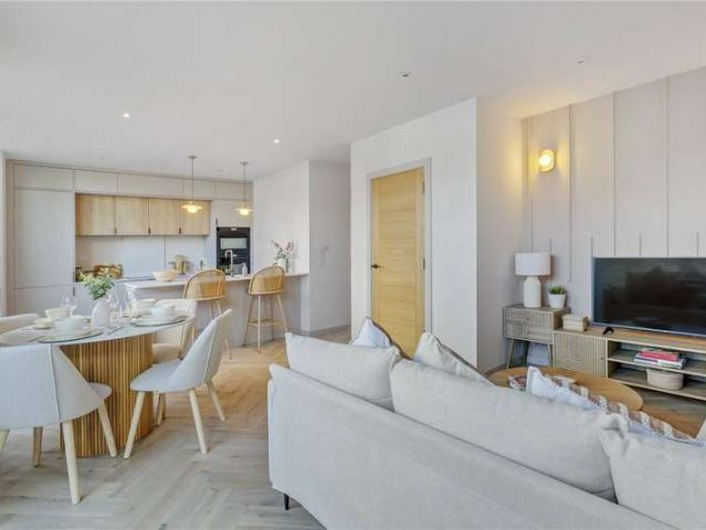 2 Bedroom Flat