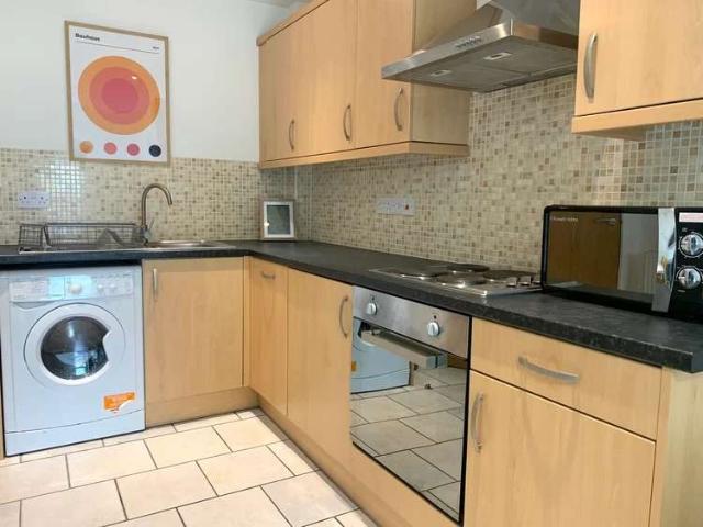 2 Bedroom Flat