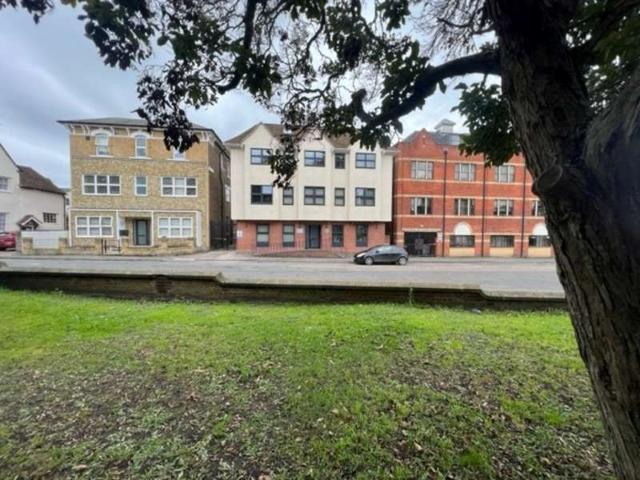 2 Bedroom Flat