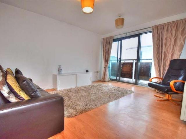 2 Bedroom Flat