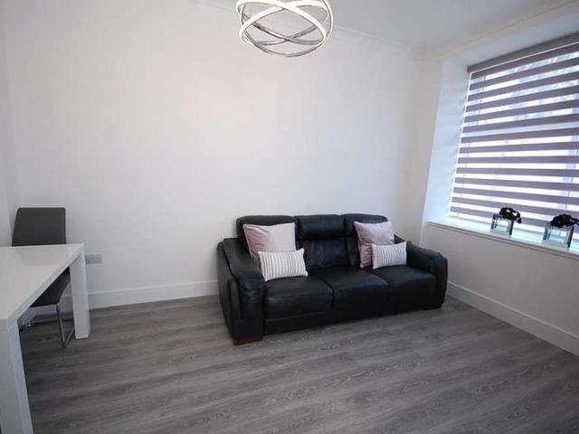 2 Bedroom Flat
