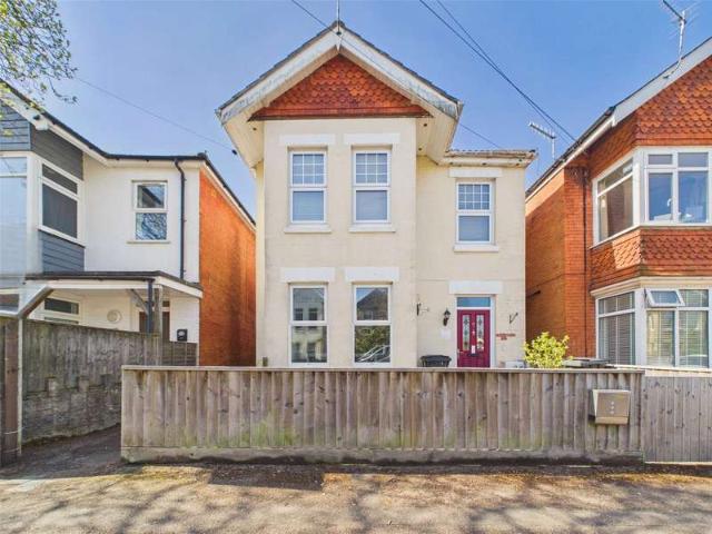 2 Bedroom Flat