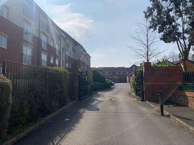 2 Bedroom Flat