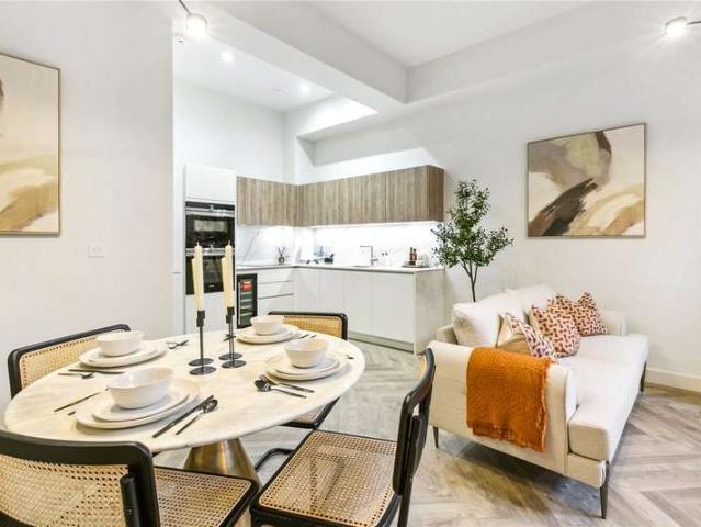 2 Bedroom Flat