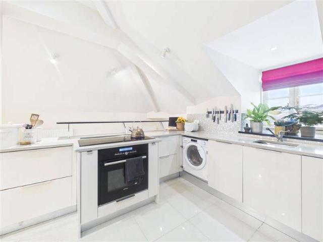 2 Bedroom Flat