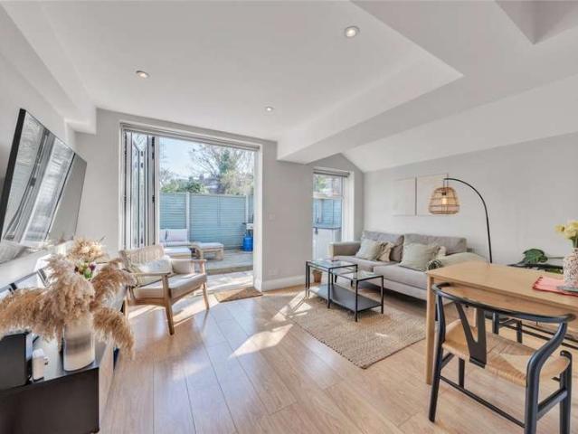 2 Bedroom Flat