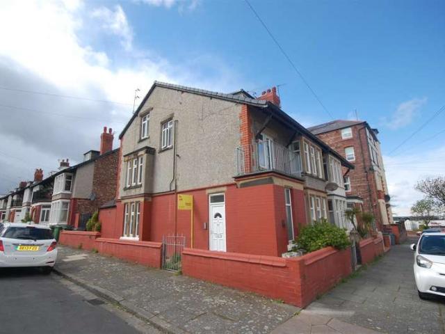 2 Bedroom Flat