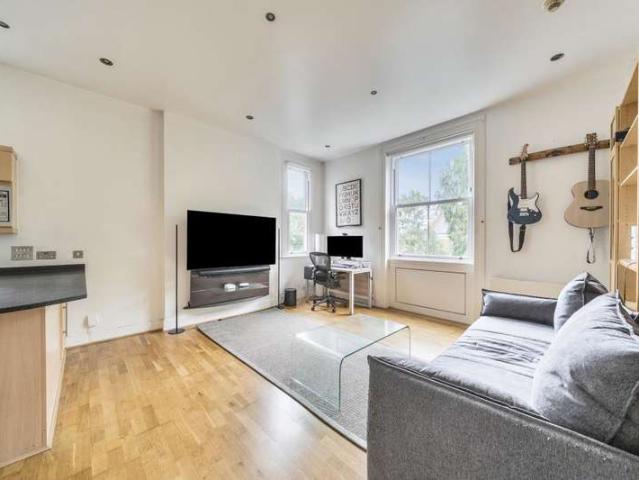 2 Bedroom Flat