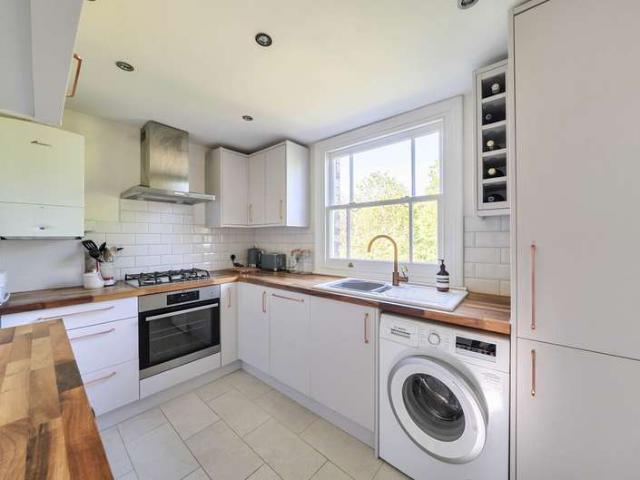 2 Bedroom Flat