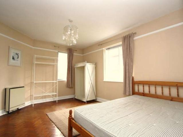 2 Bedroom Flat