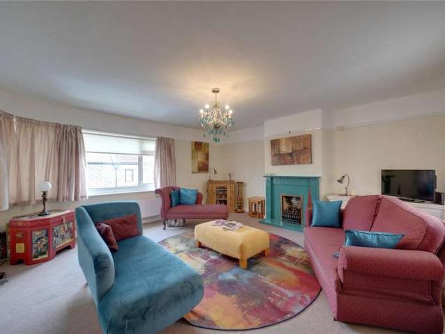 2 Bedroom Flat