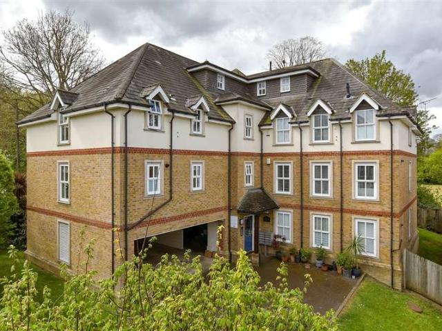 2 Bedroom Flat