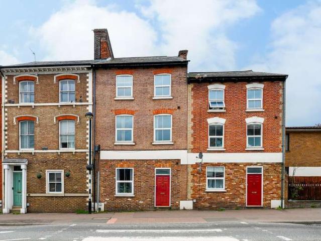 2 Bedroom Flat