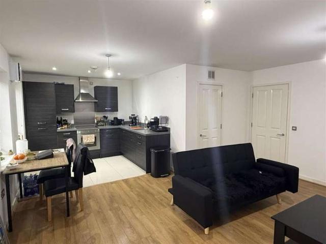 2 Bedroom Flat