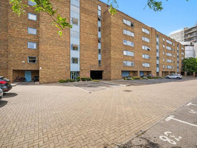 2 Bedroom Flat
