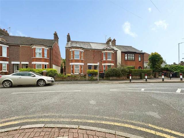 2 Bedroom Flat