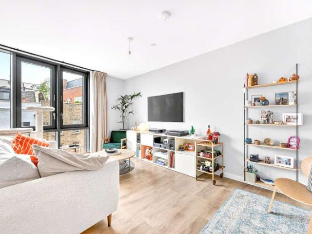 2 Bedroom Flat