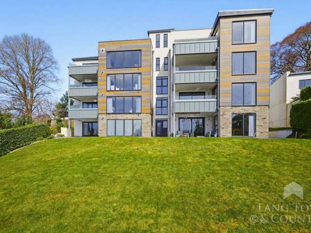 2 Bedroom Apartment Flat