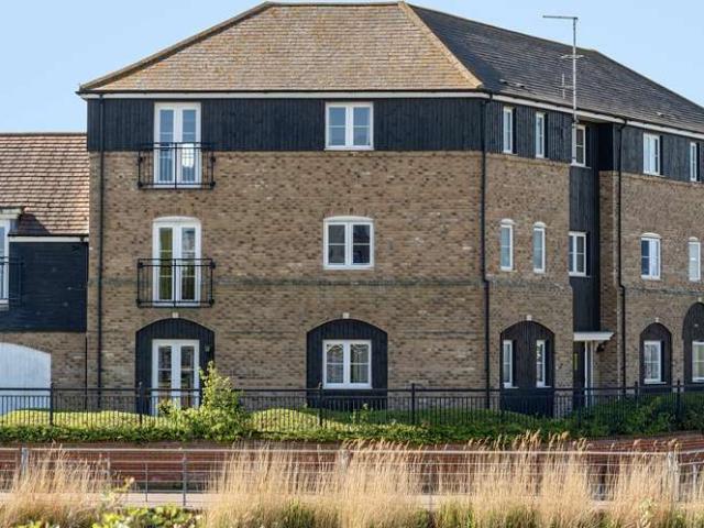2 Bedroom Flat