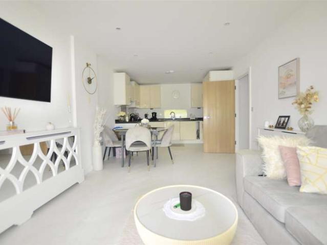 2 Bedroom Flat