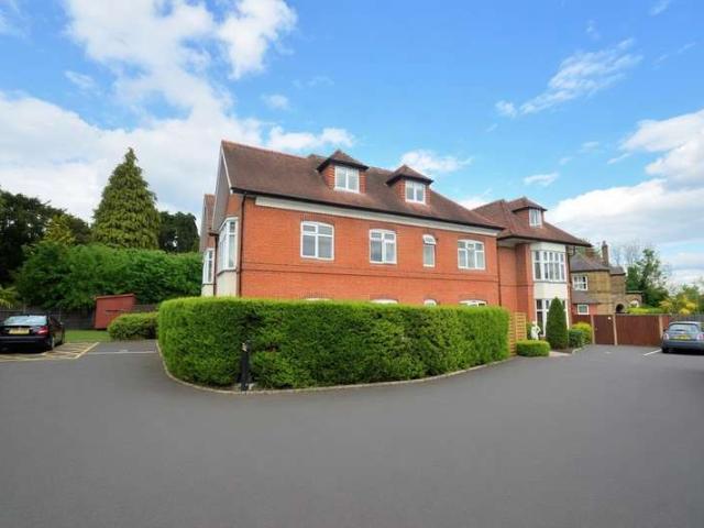 2 Bedroom Flat
