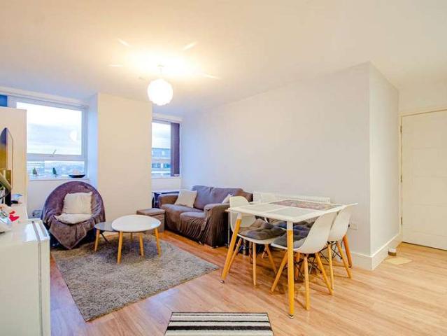 2 Bedroom Flat