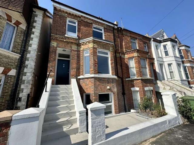 2 Bedroom Flat