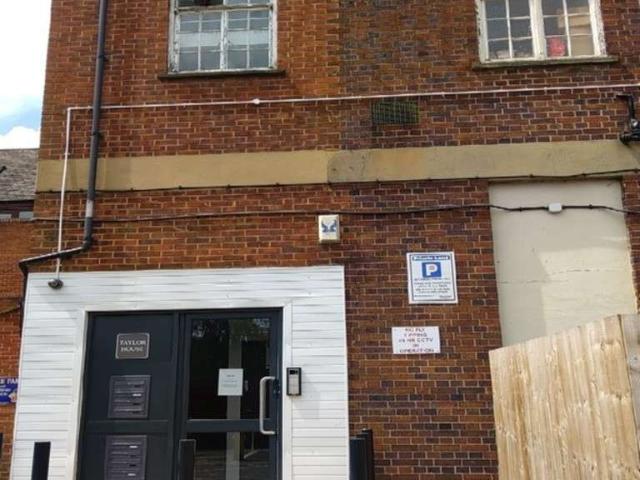 2 Bedroom Flat