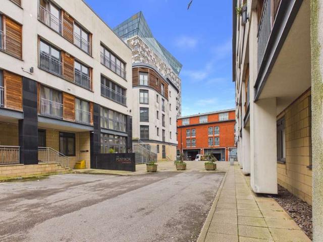 2 Bedroom Flat
