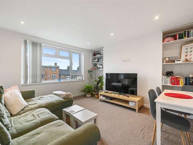 2 Bedroom Flat