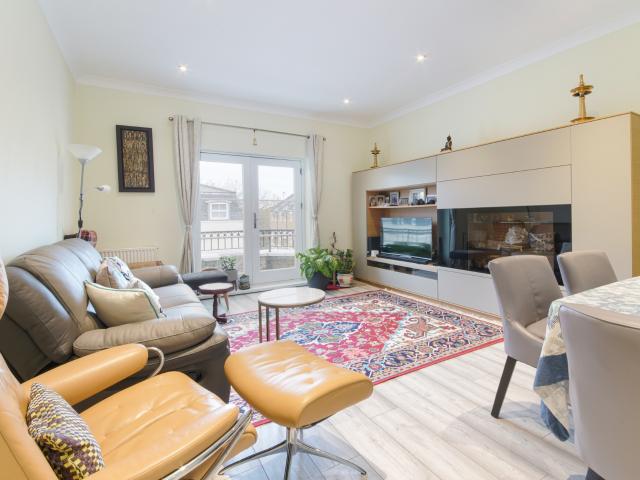 2 Bedroom Flat