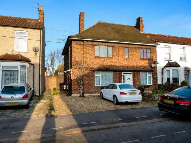 2 Bedroom Flat