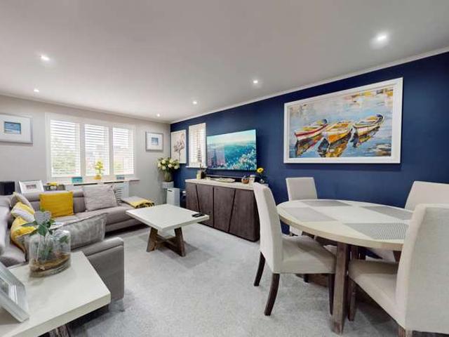 2 Bedroom Flat
