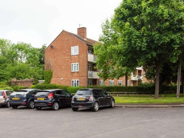 2 Bedroom Flat