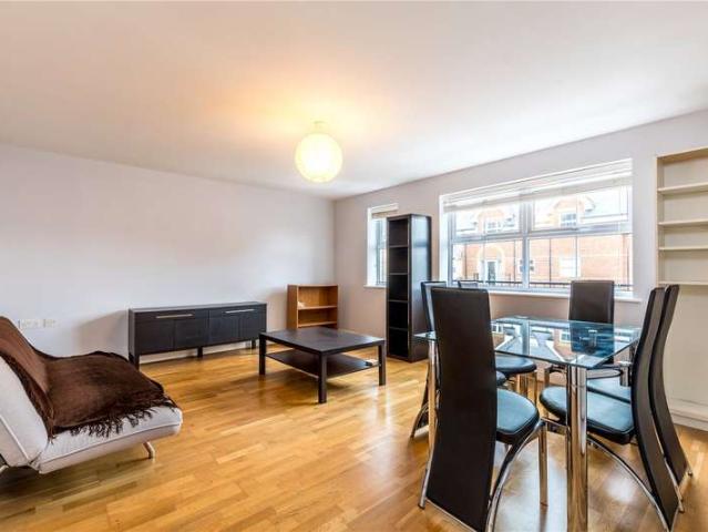 2 Bedroom Flat