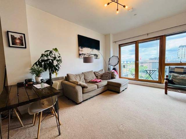 2 Bedroom Flat