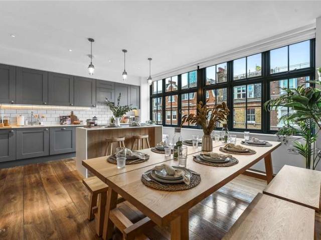 2 Bedroom Flat