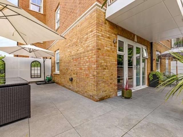 2 Bedroom Flat