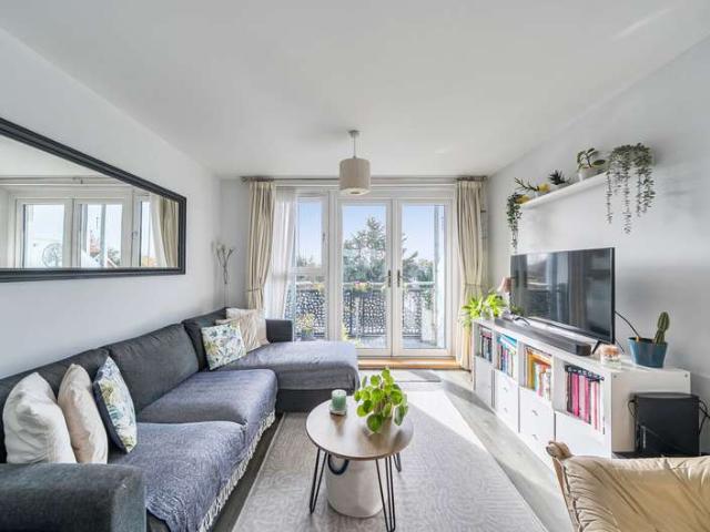 2 Bedroom Flat